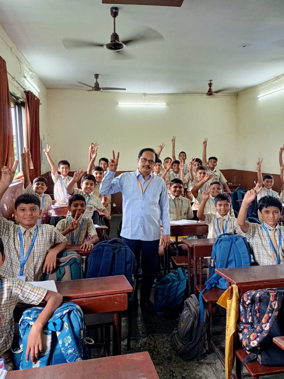 Twinkle Star English High School – Twinkle Star English High School
